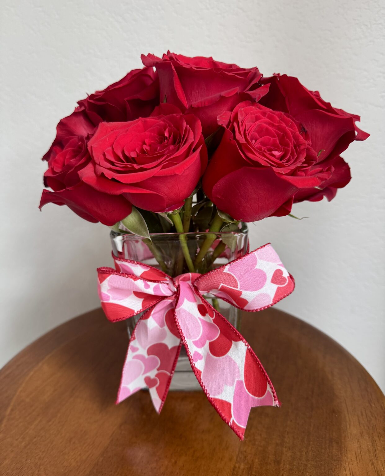 🌹 Classic Valentine Roses – mindyKNOWS NAU • mindyKNOWS
